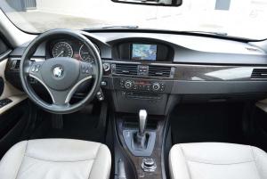 Melns BMW 320 2011 Viļņa, ar dzinēja tilpumu 2.00 L un nobraukumu 337 tūkst. km par 4900 €, foto 13 vietnē AUTOMOTO.COM.LV
