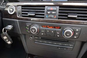 Melns BMW 320 2011 Viļņa, ar dzinēja tilpumu 2.00 L un nobraukumu 337 tūkst. km par 4900 €, foto 16 vietnē AUTOMOTO.COM.LV