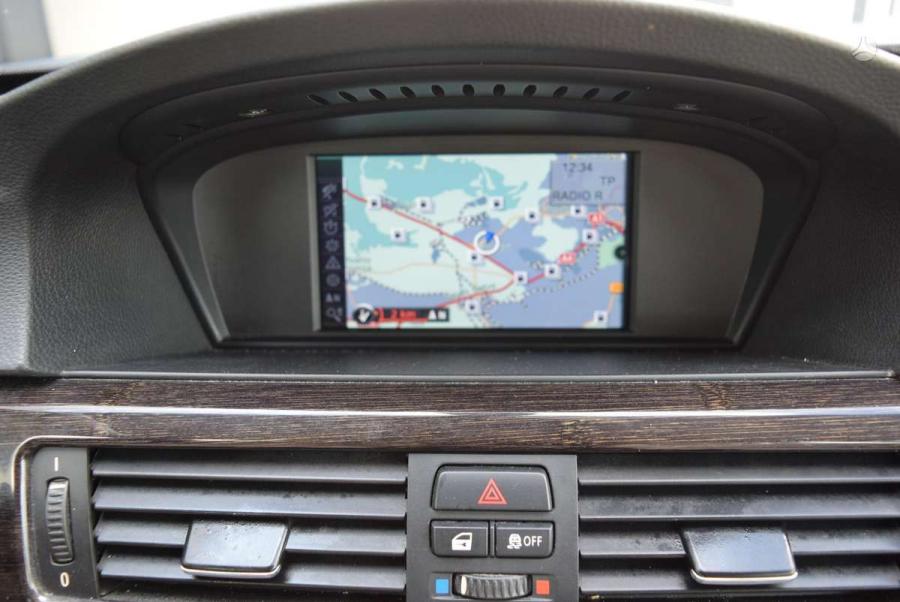 Melns BMW 320 2011 Viļņa, ar dzinēja tilpumu 2.00 L un nobraukumu 337 tūkst. km par 4900 €, foto 17 vietnē AUTOMOTO.COM.LV
