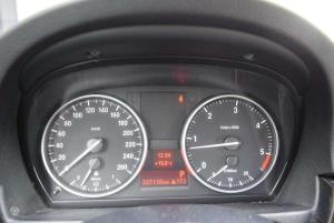 Melns BMW 320 2011 Viļņa, ar dzinēja tilpumu 2.00 L un nobraukumu 337 tūkst. km par 4900 €, foto 19 vietnē AUTOMOTO.COM.LV