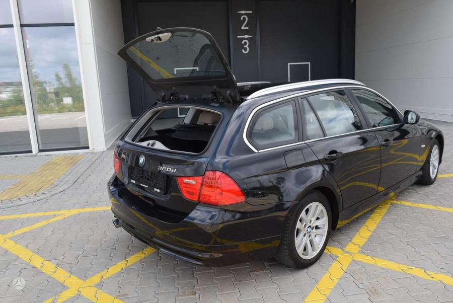 Melns BMW 320 2011 Viļņa, ar dzinēja tilpumu 2.00 L un nobraukumu 337 tūkst. km par 4900 €, foto 25 vietnē AUTOMOTO.COM.LV