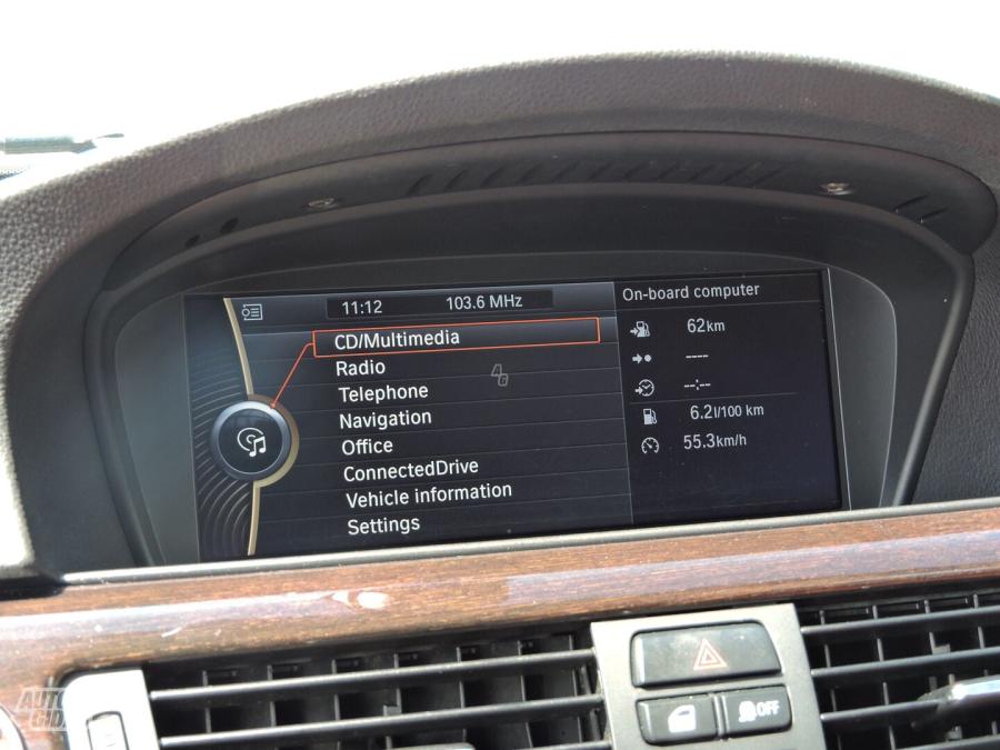 Black BMW 320 2011 in Marijampole, with an engine capacity of 2.00 L and mileage of 345 thousand km for 5150 €, photo 23 on AUTOMOTO.COM.LV