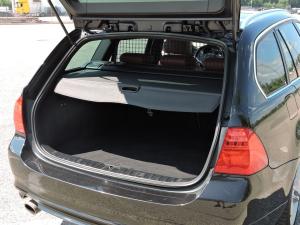 Black BMW 320 2011 in Marijampole, with an engine capacity of 2.00 L and mileage of 345 thousand km for 5150 €, photo 34 on AUTOMOTO.COM.LV