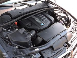 Black BMW 320 2011 in Marijampole, with an engine capacity of 2.00 L and mileage of 345 thousand km for 5150 €, photo 35 on AUTOMOTO.COM.LV