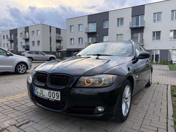 Black BMW 320 2011 in Kaunas, with an engine capacity of 2.00 L and mileage of 350 thousand km for 4550 €, photo 1 on AUTOMOTO.COM.LV