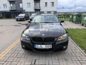 Melns BMW 320 2011 Kauņa, ar dzinēja tilpumu 2.00 L un nobraukumu 350 tūkst. km par 4550 €, foto 4 vietnē AUTOMOTO.COM.LV