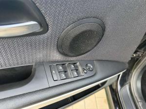Melns BMW 320 2011 Kauņa, ar dzinēja tilpumu 2.00 L un nobraukumu 350 tūkst. km par 4550 €, foto 23 vietnē AUTOMOTO.COM.LV