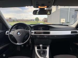 Melns BMW 320 2011 Kauņa, ar dzinēja tilpumu 2.00 L un nobraukumu 350 tūkst. km par 4550 €, foto 27 vietnē AUTOMOTO.COM.LV