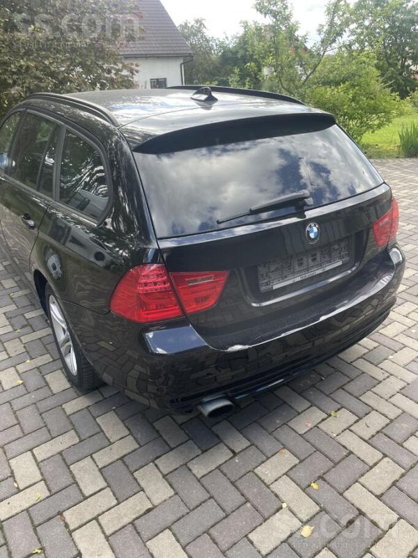 Black BMW 320 2011 in Aizkraukle, with an engine capacity of 2.00 L and mileage of 353 thousand km for 4100 €, photo 7 on AUTOMOTO.COM.LV