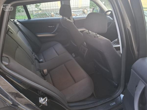 Melns BMW 320 2011 Vilkaviškis, ar dzinēja tilpumu 2.00 L un nobraukumu 350 tūkst. km par 3700 €, foto 10 vietnē AUTOMOTO.COM.LV