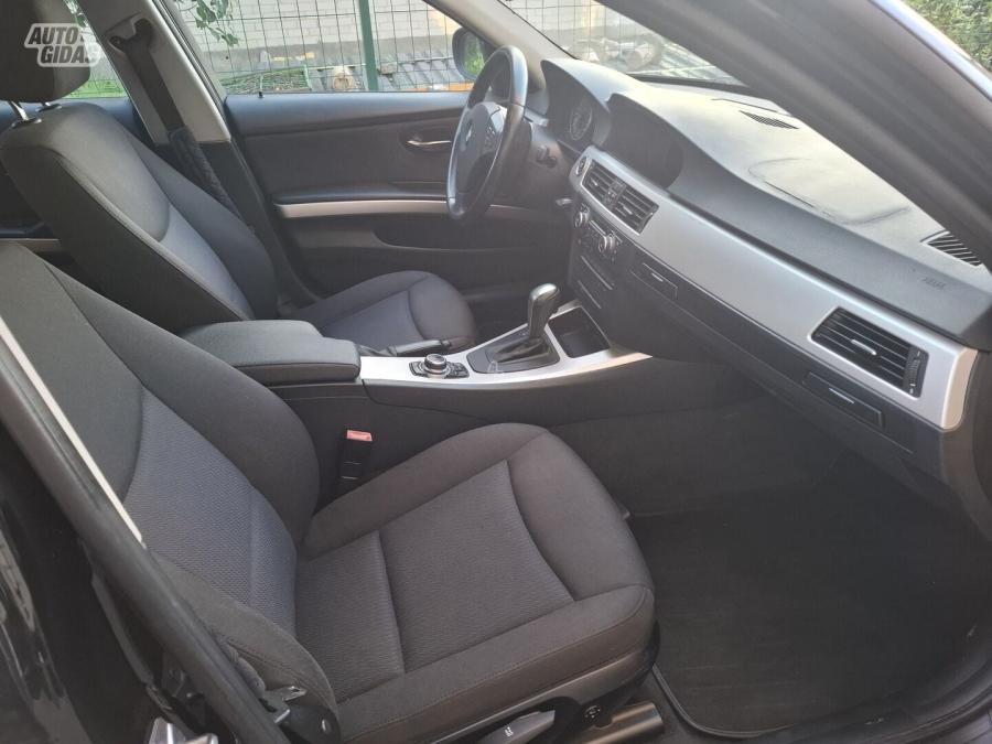 Black BMW 320 2011 in Vilkaviskis, with an engine capacity of 2.00 L and mileage of 350 thousand km for 3700 €, photo 12 on AUTOMOTO.COM.LV
