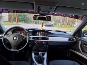 Black BMW 320 2011 in Prienai, with an engine capacity of 2.00 L and mileage of 215 thousand km for 4299 €, photo 10 on AUTOMOTO.COM.LV