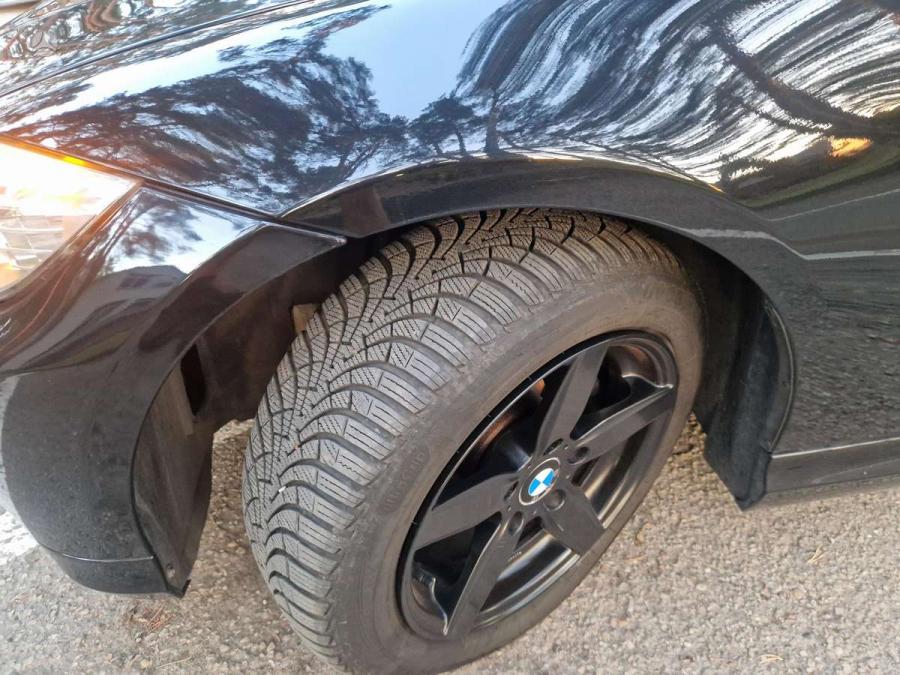 Black BMW 320 2011 in Prienai, with an engine capacity of 2.00 L and mileage of 215 thousand km for 4299 €, photo 15 on AUTOMOTO.COM.LV