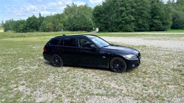 Black BMW 320 2011 in Valmiera, with an engine capacity of 2.00 L and mileage of 278 thousand km for 4200 €, photo 2 on AUTOMOTO.COM.LV