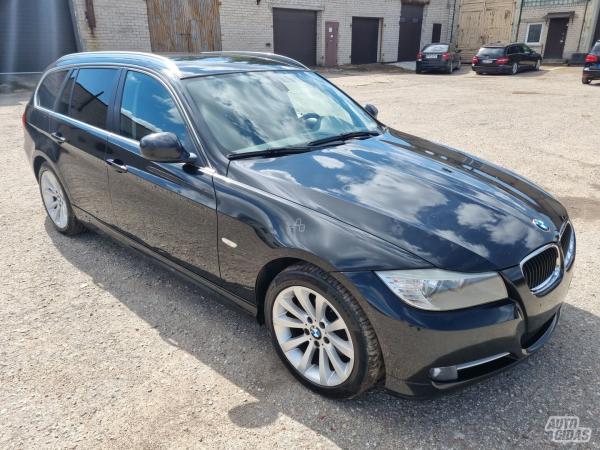 Black BMW 320 2011 in Pakruojis, with an engine capacity of 2.00 L and mileage of 263 thousand km for 3850 €, photo 2 on AUTOMOTO.COM.LV