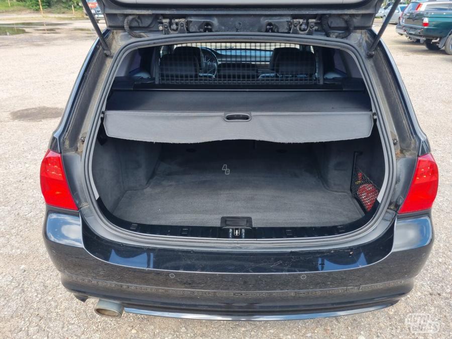Melns BMW 320 2011 Pakruojis, ar dzinēja tilpumu 2.00 L un nobraukumu 263 tūkst. km par 3850 €, foto 15 vietnē AUTOMOTO.COM.LV