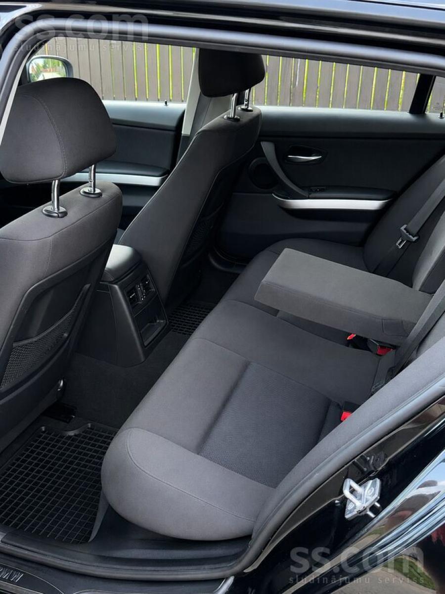 Melns BMW 320 2011 Rīga, ar dzinēja tilpumu 2.00 L un nobraukumu 248 tūkst. km par 5650 €, foto 12 vietnē AUTOMOTO.COM.LV