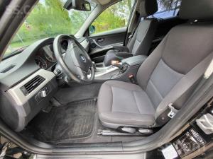 Black BMW 320 2011 in Riga, with an engine capacity of 2.00 L and mileage of 363 thousand km for 5300 €, photo 9 on AUTOMOTO.COM.LV