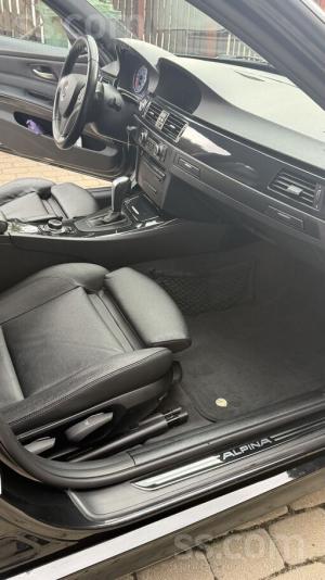 Melns BMW 320 2011 Jūrmala, ar dzinēja tilpumu 2.00 L un nobraukumu 305 tūkst. km par 10900 €, foto 4 vietnē AUTOMOTO.COM.LV