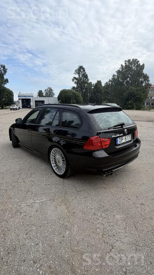 Melns BMW 320 2011 Jūrmala, ar dzinēja tilpumu 2.00 L un nobraukumu 305 tūkst. km par 10900 €, foto 7 vietnē AUTOMOTO.COM.LV