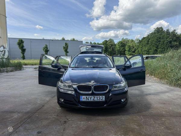 Black BMW 320 2011 in Vilnius, with an engine capacity of 2.00 L and mileage of 262 thousand km for 4499 €, photo 3 on AUTOMOTO.COM.LV