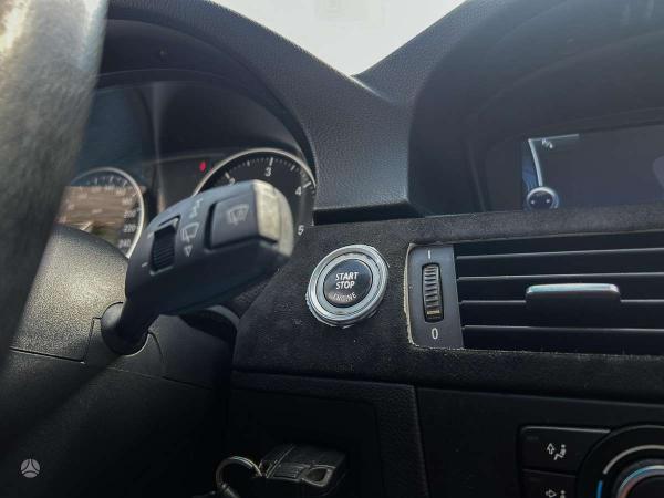 Black BMW 320 2011 in Vilnius, with an engine capacity of 2.00 L and mileage of 262 thousand km for 4499 €, photo 7 on AUTOMOTO.COM.LV