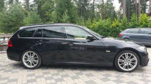 Black BMW 320 2011 in Riga, with an engine capacity of 2.00 L and mileage of 310 thousand km for 6950 €, photo 3 on AUTOMOTO.COM.LV