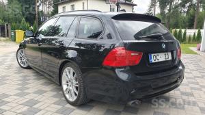 Black BMW 320 2011 in Riga, with an engine capacity of 2.00 L and mileage of 310 thousand km for 6950 €, photo 13 on AUTOMOTO.COM.LV