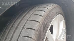 Black BMW 320 2011 in Riga, with an engine capacity of 2.00 L and mileage of 310 thousand km for 6950 €, photo 17 on AUTOMOTO.COM.LV
