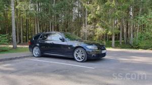Black BMW 320 2011 in Riga, with an engine capacity of 2.00 L and mileage of 310 thousand km for 6950 €, photo 18 on AUTOMOTO.COM.LV