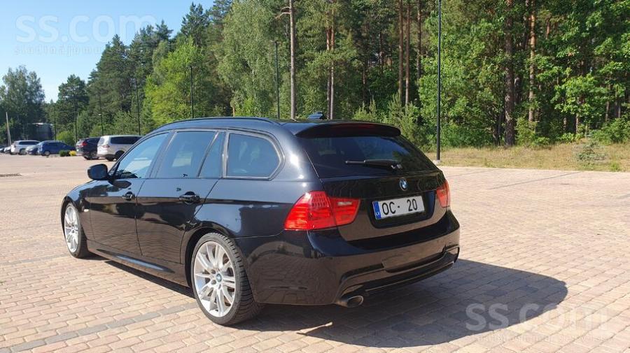 Black BMW 320 2011 in Riga, with an engine capacity of 2.00 L and mileage of 310 thousand km for 6950 €, photo 20 on AUTOMOTO.COM.LV