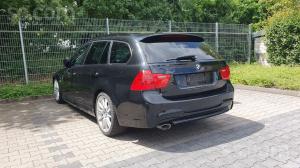 Black BMW 320 2011 in Riga, with an engine capacity of 2.00 L and mileage of 310 thousand km for 6950 €, photo 22 on AUTOMOTO.COM.LV
