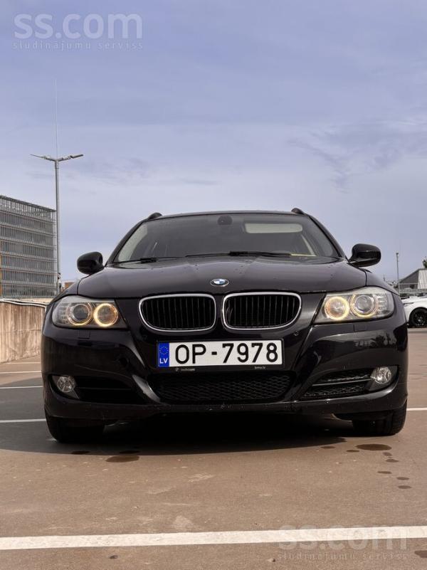 Black BMW 320 2011 in Riga, with an engine capacity of 2.00 L and mileage of 338 thousand km for 4750 €, photo 4 on AUTOMOTO.COM.LV