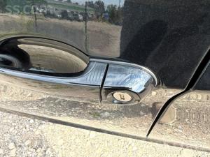Black BMW 320 2011 in Riga, with an engine capacity of 2.00 L and mileage of 338 thousand km for 4750 €, photo 7 on AUTOMOTO.COM.LV
