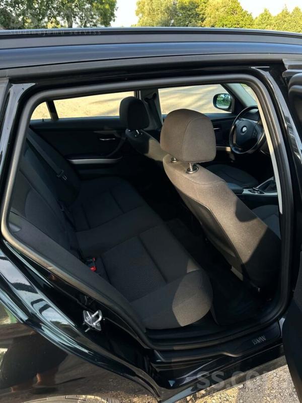 Melns BMW 320 2011 Tauragė, ar dzinēja tilpumu 2.00 L un nobraukumu 0 tūkst. km par 3600 €, foto 11 vietnē AUTOMOTO.COM.LV