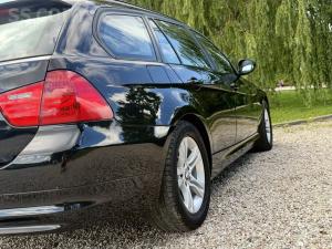 Melns BMW 320 2011 Rīga, ar dzinēja tilpumu 2.00 L un nobraukumu 286 tūkst. km par 3999 €, foto 14 vietnē AUTOMOTO.COM.LV