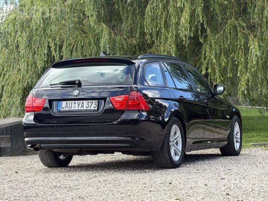 Melns BMW 320 2011 Rīga, ar dzinēja tilpumu 2.00 L un nobraukumu 286 tūkst. km par 3999 €, foto 16 vietnē AUTOMOTO.COM.LV