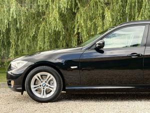 Melns BMW 320 2011 Rīga, ar dzinēja tilpumu 2.00 L un nobraukumu 286 tūkst. km par 3999 €, foto 18 vietnē AUTOMOTO.COM.LV