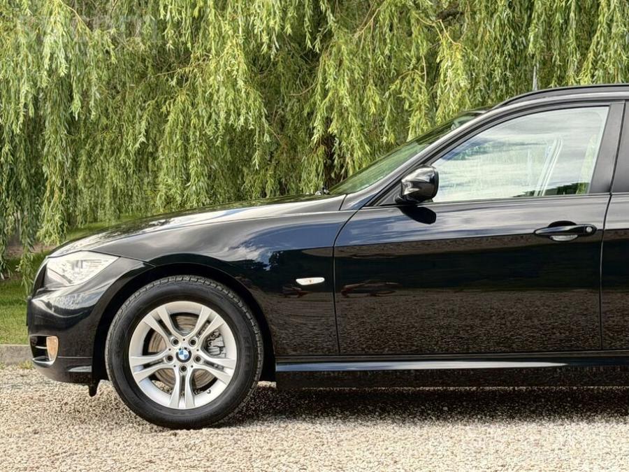 Melns BMW 320 2011 Rīga, ar dzinēja tilpumu 2.00 L un nobraukumu 286 tūkst. km par 3999 €, foto 18 vietnē AUTOMOTO.COM.LV