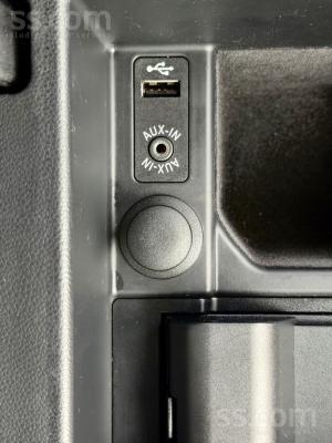 Melns BMW 320 2011 Rīga, ar dzinēja tilpumu 2.00 L un nobraukumu 286 tūkst. km par 3999 €, foto 19 vietnē AUTOMOTO.COM.LV