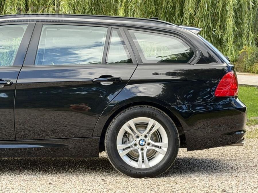 Melns BMW 320 2011 Rīga, ar dzinēja tilpumu 2.00 L un nobraukumu 286 tūkst. km par 3999 €, foto 20 vietnē AUTOMOTO.COM.LV