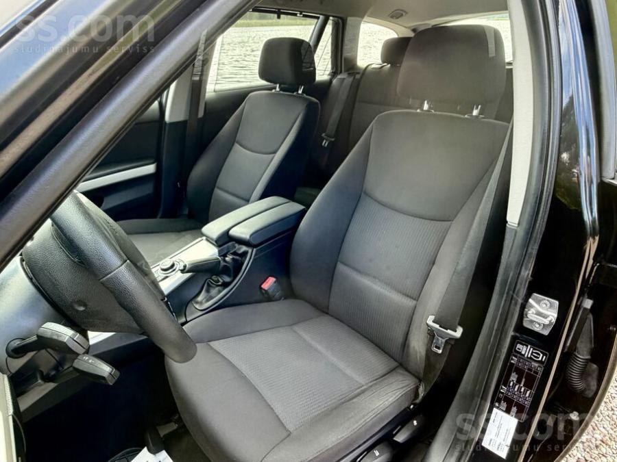 Melns BMW 320 2011 Rīga, ar dzinēja tilpumu 2.00 L un nobraukumu 286 tūkst. km par 3999 €, foto 25 vietnē AUTOMOTO.COM.LV