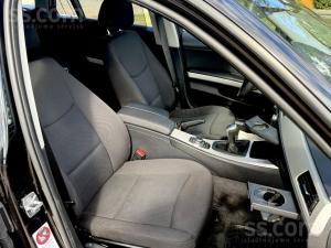 Melns BMW 320 2011 Rīga, ar dzinēja tilpumu 2.00 L un nobraukumu 286 tūkst. km par 3999 €, foto 35 vietnē AUTOMOTO.COM.LV