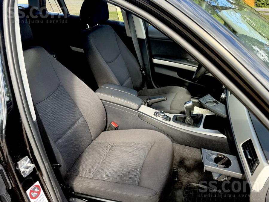 Melns BMW 320 2011 Rīga, ar dzinēja tilpumu 2.00 L un nobraukumu 286 tūkst. km par 3999 €, foto 35 vietnē AUTOMOTO.COM.LV