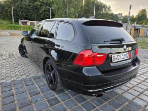 Melns BMW 320 2011 Prienai, ar dzinēja tilpumu 2.00 L un nobraukumu 205 tūkst. km par 3899 €, foto 3 vietnē AUTOMOTO.COM.LV