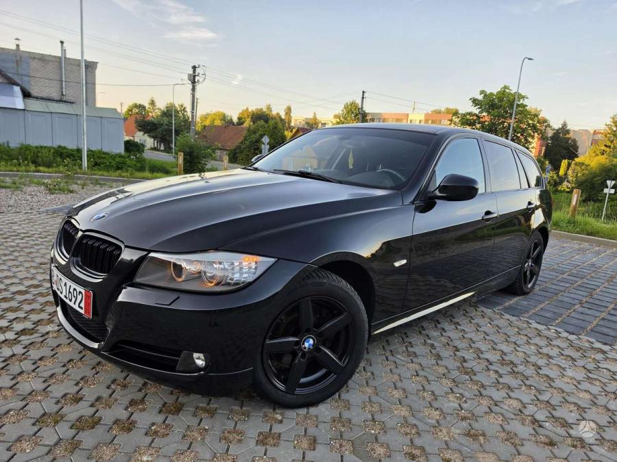 Melns BMW 320 2011 Prienai, ar dzinēja tilpumu 2.00 L un nobraukumu 205 tūkst. km par 3899 €, foto 6 vietnē AUTOMOTO.COM.LV