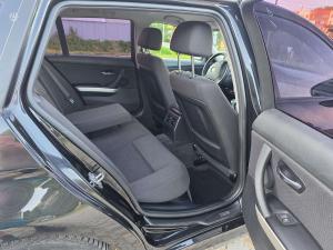 Melns BMW 320 2011 Prienai, ar dzinēja tilpumu 2.00 L un nobraukumu 205 tūkst. km par 3899 €, foto 11 vietnē AUTOMOTO.COM.LV