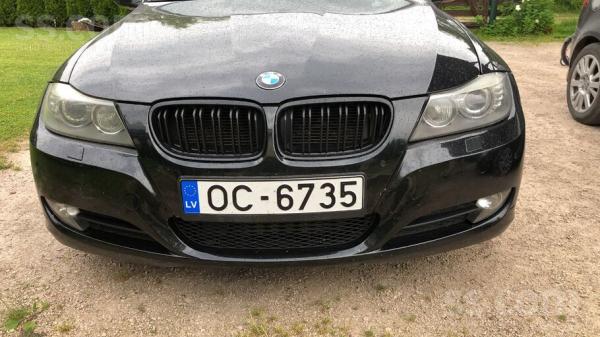 Black BMW 320 2011 in Jelgava, with an engine capacity of 2.00 L and mileage of 276 thousand km for 4000 €, photo 3 on AUTOMOTO.COM.LV