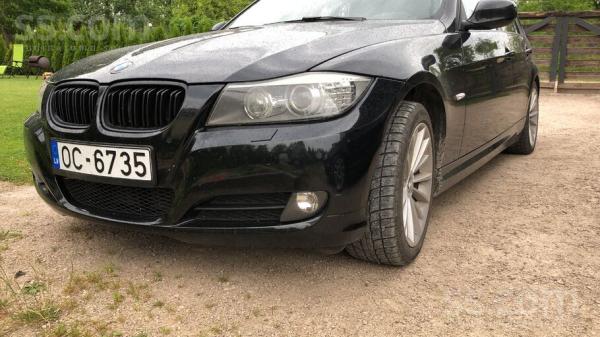 Black BMW 320 2011 in Jelgava, with an engine capacity of 2.00 L and mileage of 276 thousand km for 4000 €, photo 7 on AUTOMOTO.COM.LV