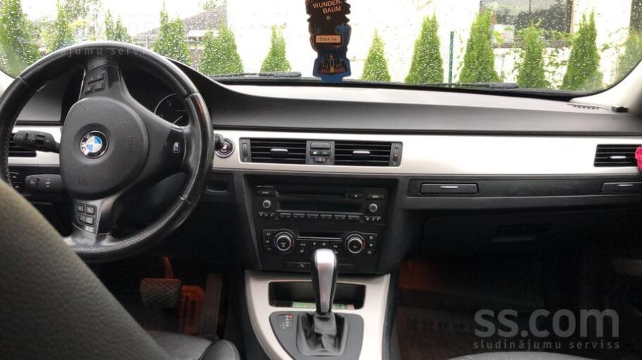 Melns BMW 320 2011 Jelgava, ar dzinēja tilpumu 2.00 L un nobraukumu 276 tūkst. km par 4000 €, foto 8 vietnē AUTOMOTO.COM.LV